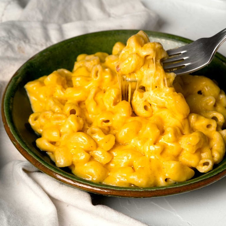 Mac'n'Cheese with British cheeses - Recipes | Dairy UK