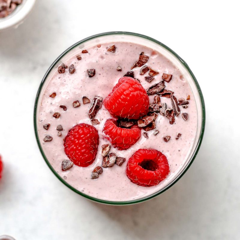 Nourishing raspberry chocolate smoothie - Recipes | Dairy UK